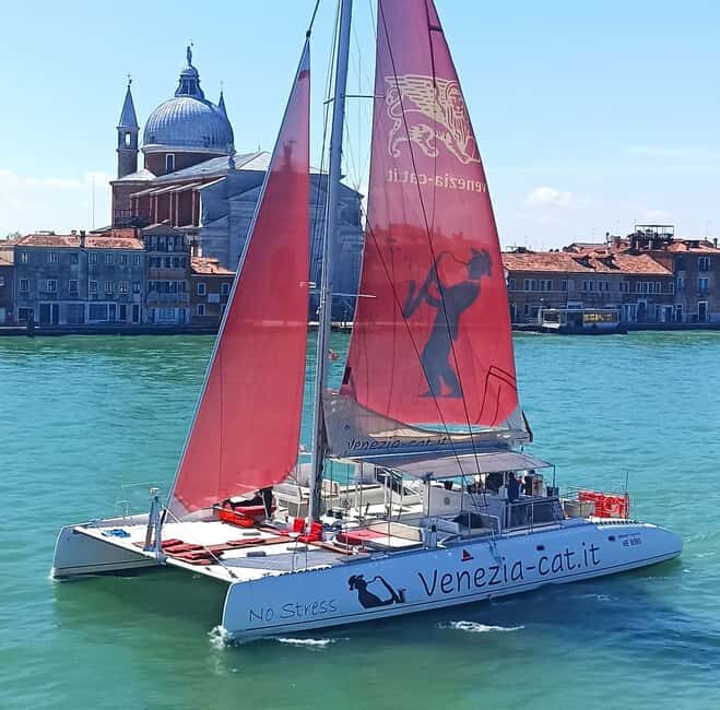 Venice: Golden Hour Cruise with Classical Music & Cocktail - Key Points