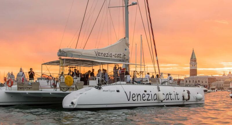 Venice: Golden Hour Cruise with Classical Music & Cocktail - The Experience: A Closer Look at Venice’s Sunset Cruise