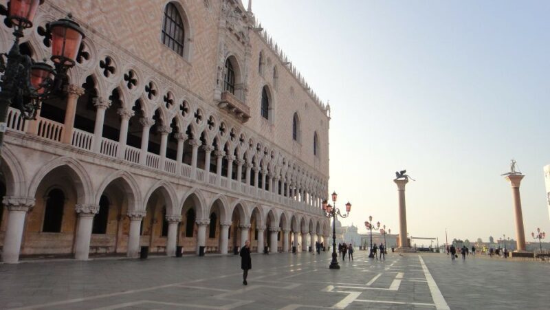 Venice: Gondola & Doge's Palace - The Practicalities and Value