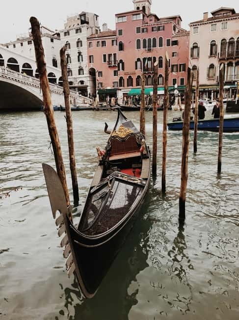 VENICE: Gondola Ride with Local Guide - FAQs