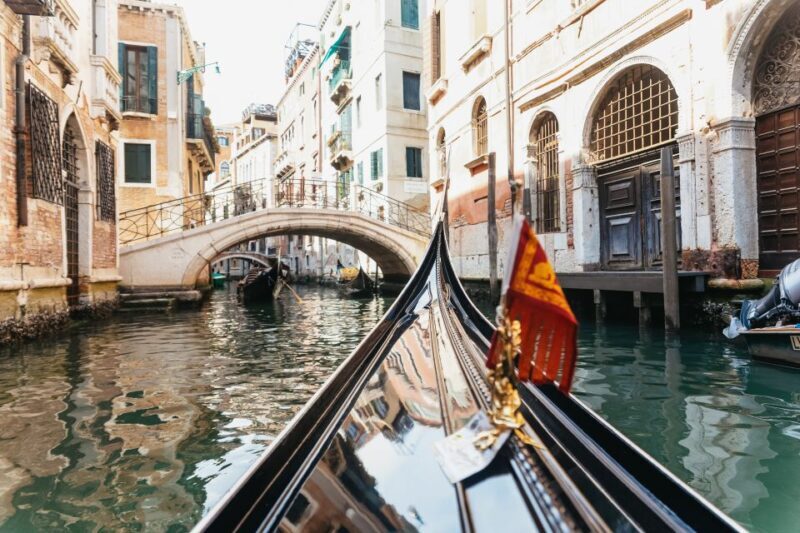 Venice: Grand Canal Gondola Ride with App Commentary - Hidden Canals and Unique Perspectives