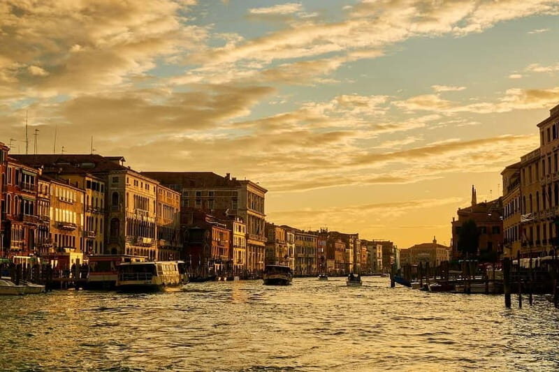 Venice: Grand Canal Palace Escorted Tour & Casanovas Allure - The Practicalities: Value and Comfort