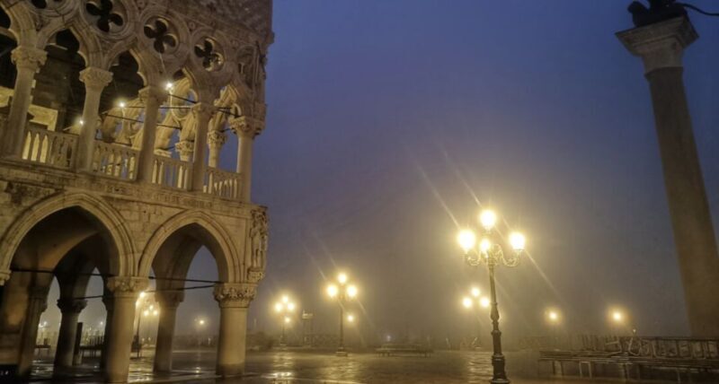 Venice: Guided Night Walking Tour & Saint Mark's Basilica - Practical Tips for a Smooth Experience