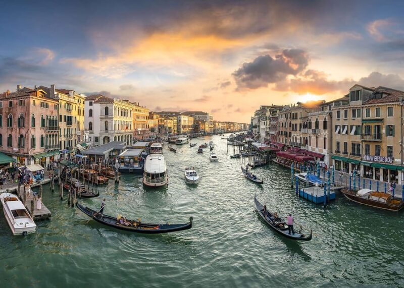 Venice: Guided Walking Tour and Gondola Ride - Key Points