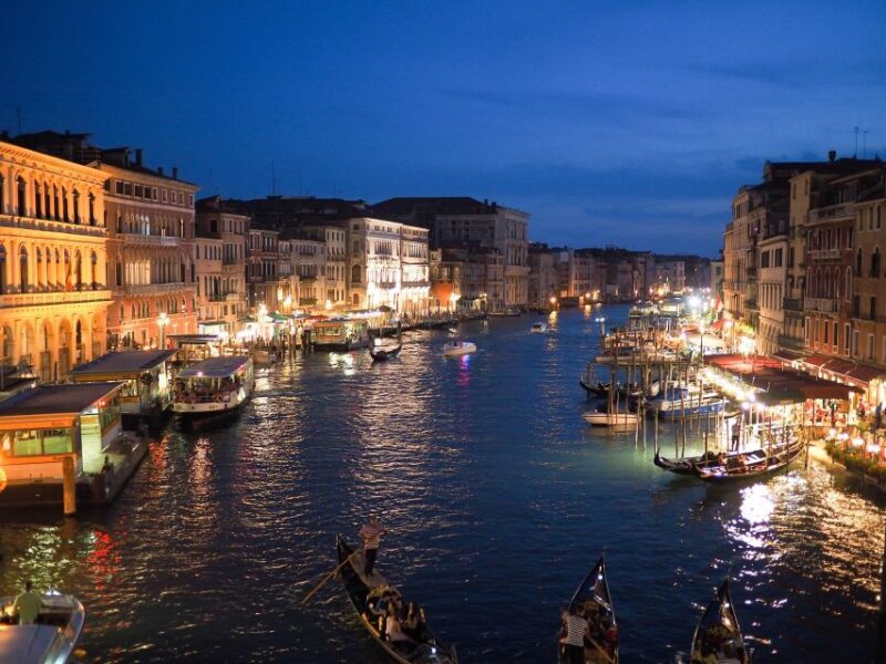 Venice: Highlights and Hidden Gems Night Walking Tour - Why This Tour Is Particularly Valuable