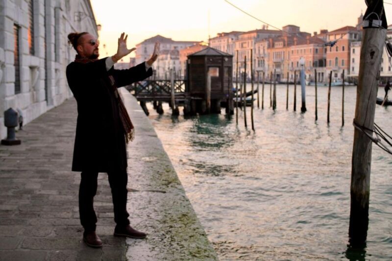 Venice Historic Walk: the city, architecture, traditions - Introduction to the Venice Historic Walk Experience