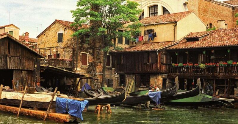 Venice: Historical Gondola Yard Private Tour - An Authentic Look at Venice’s Gondolas