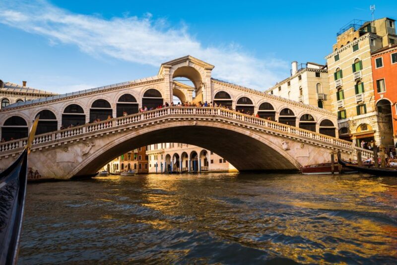 Venice: Insta-Perfect Walk with a Local - The Sum Up