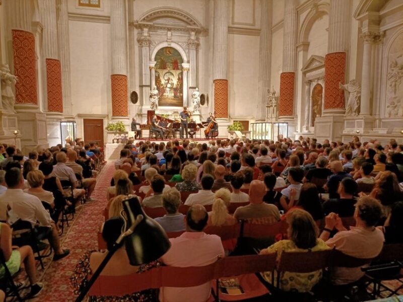 Venice: Interpreti Veneziani Concert at Church of San Vidal - Accessibility and Practicalities