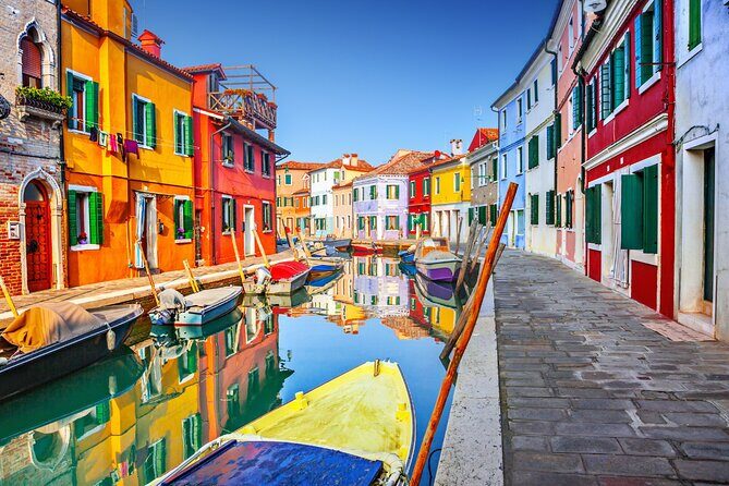 Venice Islands: Murano Glass & Burano Colors Guided Visit - Authentic Venice in a Nutshell: Who Is This Tour Best For?