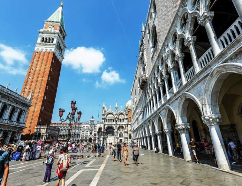 Venice, Murano, and Burano Excursion from Jesolo - An In-Depth Look at the Tour Experience