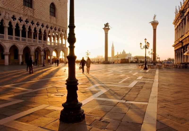 Venice, Murano, and Burano Excursion from Jesolo - FAQ
