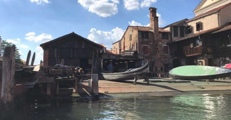 Venice: Off the Beaten Path Walking Tour - Venice: Off the Beaten Path Walking Tour — An Authentic Way to Explore