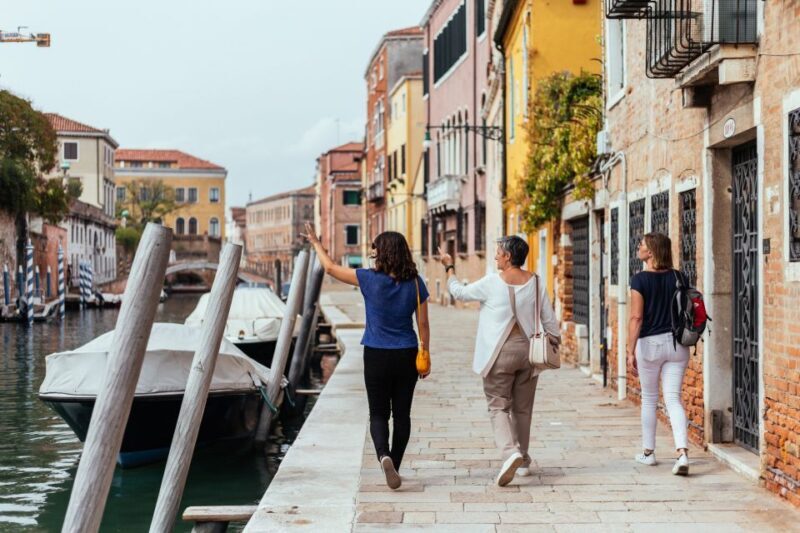 Venice: Off the Beaten Track Private City Tour - Exploring Dorsoduro: Beyond the Tourist Trail