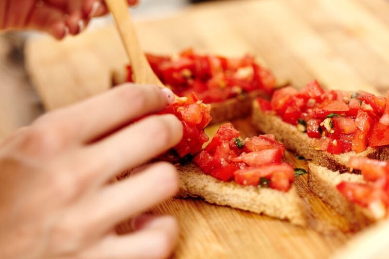 Venice: Pasta Making Class With Local Chef + Live Guitar - Who Should Consider This Experience?