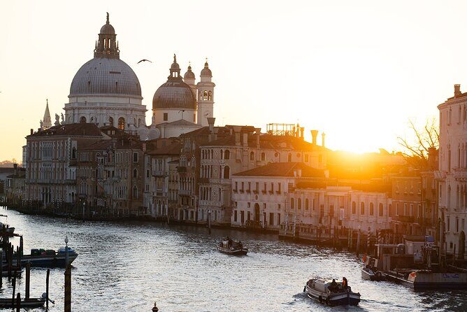 Venice Photography Workshop: The City Through an Artists Eye - Key Points: