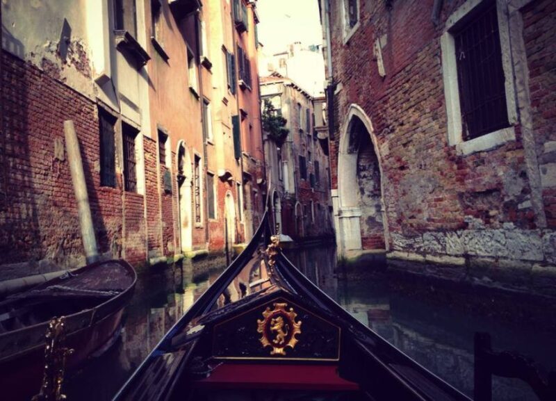 Venice: Private After Dark Tour and Gondola Ride - The Itinerary: What to Expect at Each Key Stop