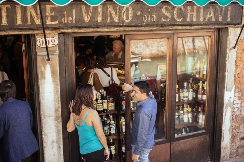 Venice: Private Food Tour  10 Tastings with Locals - The Guide: Knowledge, Personality, and Passion