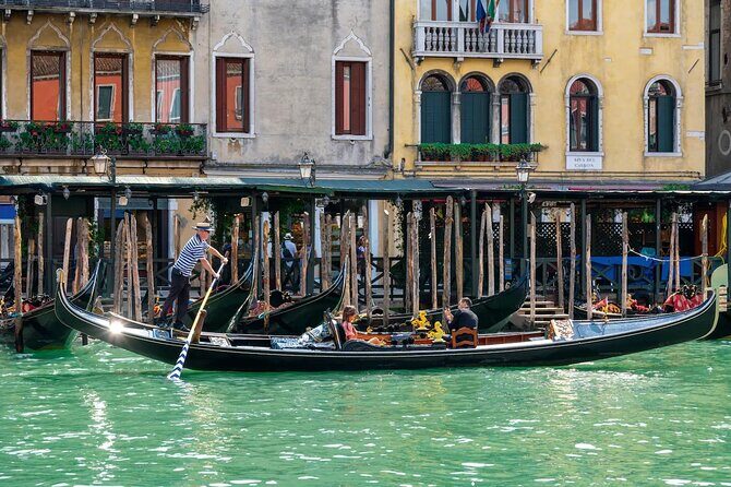 Venice Private Gondola Ride: Explore Hidden Canals and Sights - Authenticity and Personalization