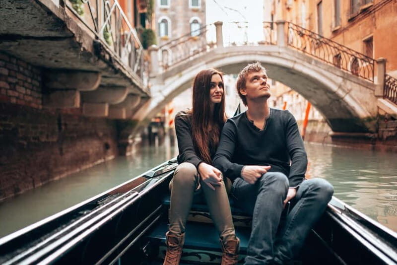 Venice: Private Gondola Ride with Personal Photographer - Authentic Reviews