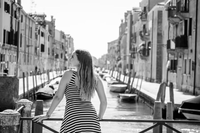 Venice: Private Professional Photoshoot - Rialto Bridge - The Sum Up