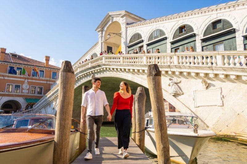 Venice: Professional Photoshoot at the Rialto Bridge - A Deep Dive into the Experience