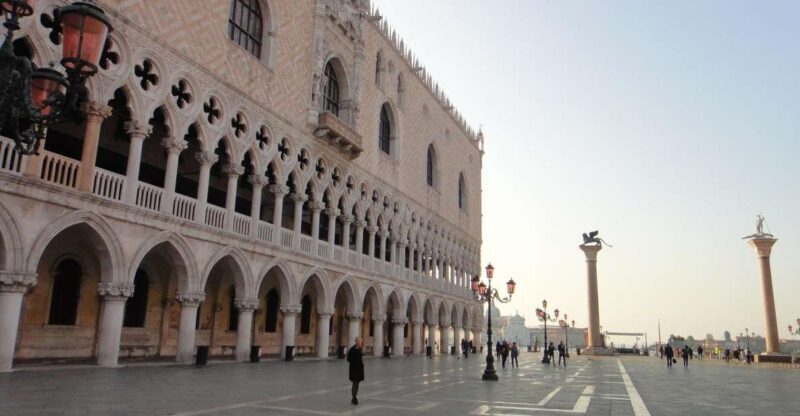Venice: Religion Walking Tour with Doges Palace Tickets - Key Points