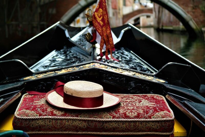 Venice: Romantic Palace Dinner and Private Gondola Ride - What Makes This Experience Special
