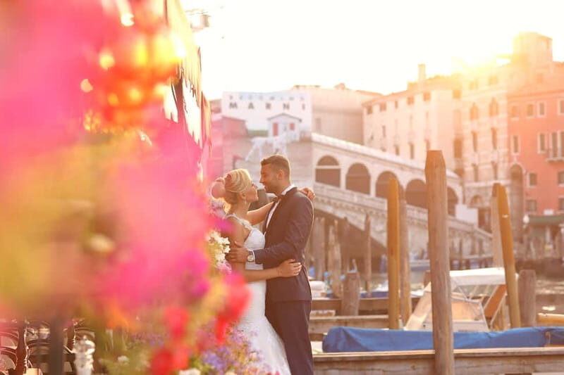 Venice: Romantic Photoshoot for couples - Authentic Experiences & Authenticity