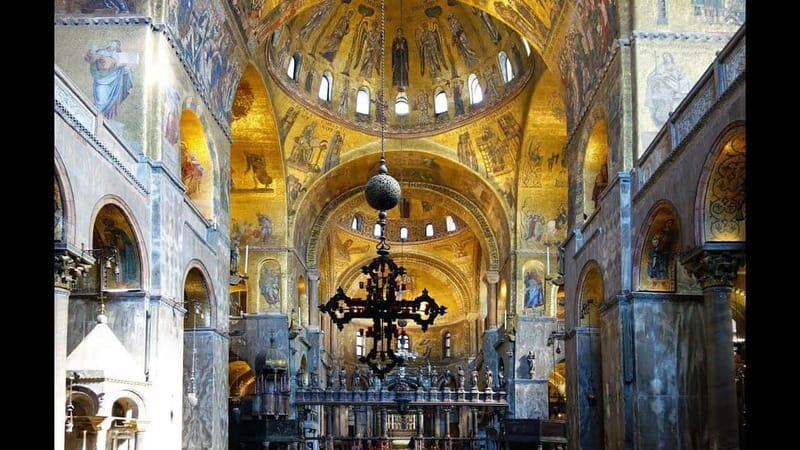 Venice: Saint Mark's Basilica Guided Tour with Gondola Ride - An inside look at the tour experience