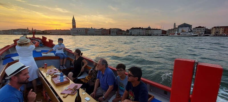 Venice: Secret Lagoon Cruise on a Traditional Boat - Key Points