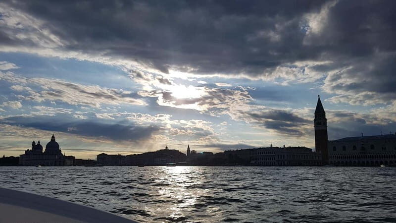 Venice: Secret Lagoon Cruise on a Traditional Boat - An In-Depth Look at the Lagoon Cruise