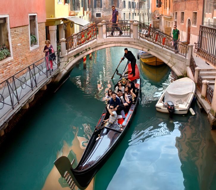 Venice: Shared Gondola Ride through the Lagoon City - Final Recommendation