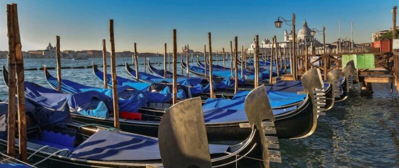Venice: Shared Gondola Tour - Key Points