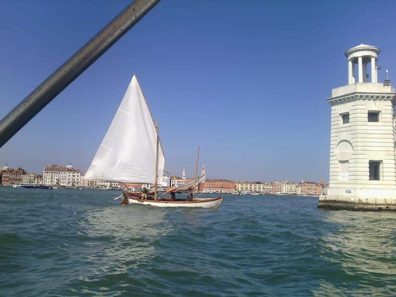 Venice: Speedboat Emy Experiences Tour - Who Should Consider This Experience?