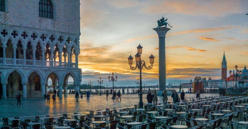 Venice: St Mark's Basilica, Doge's Palace, and Gondola Ride - An In-Depth Look at the Tour