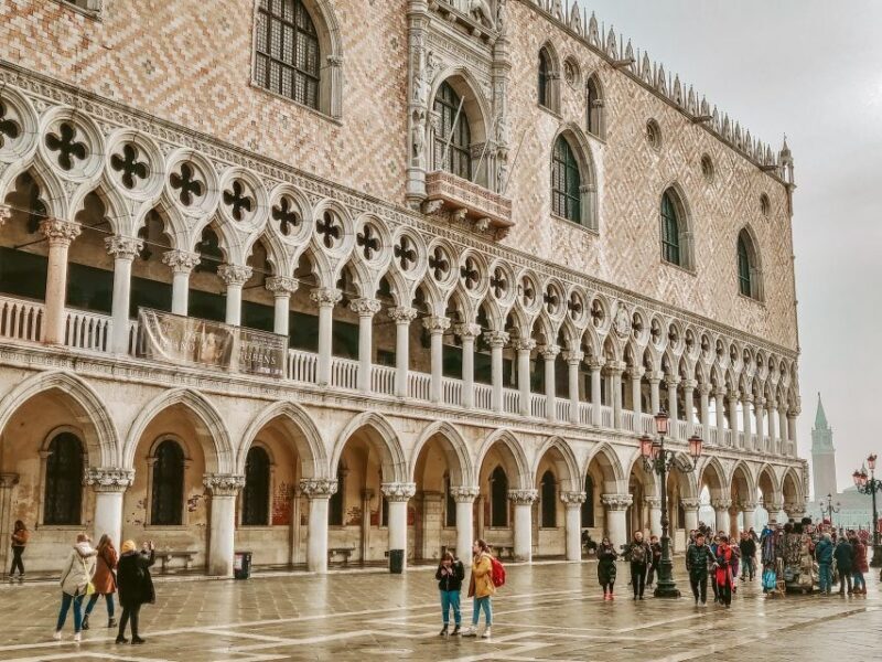 Venice: St Mark's Basilica, Doge's Palace, and Gondola Ride - FAQ