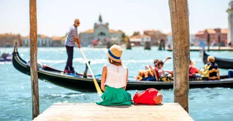 Venice: St Mark's Basilica & Gondola in the afternoon - Key Points