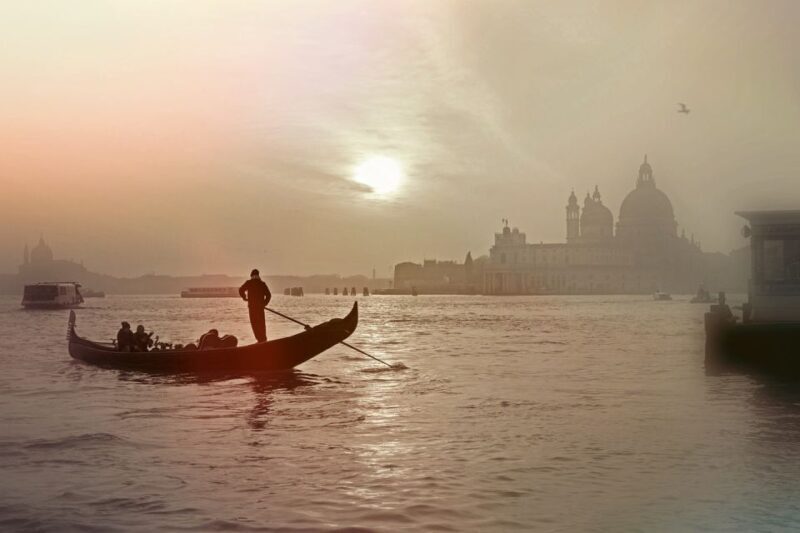 Venice: St Mark's Basin Gondola Ride - Key Points