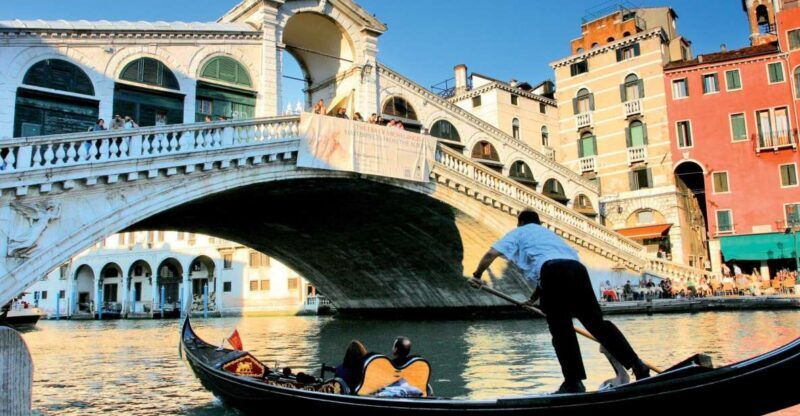 Venice: St. Mark's, Walking Tour and Gondola Combo - Practical Details and Considerations
