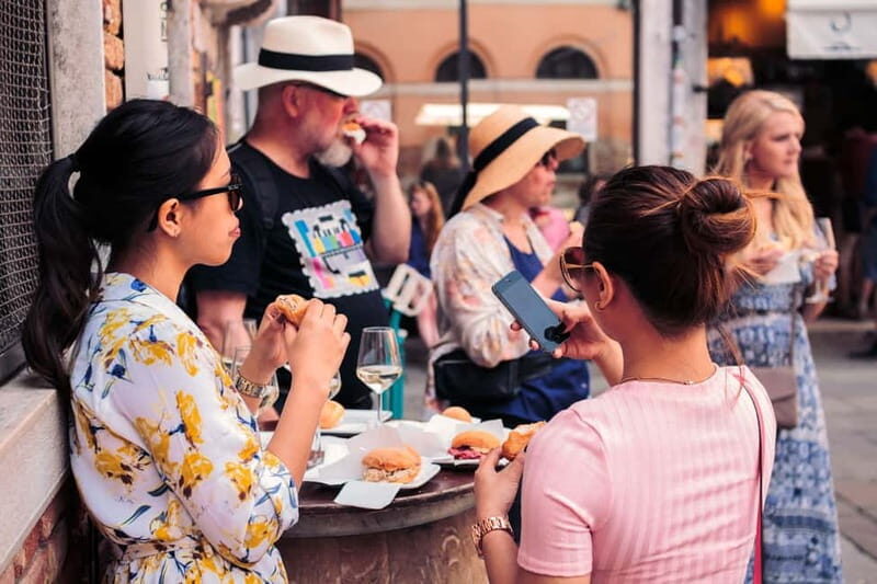 Venice: Street Food Tour with Wine Tasting & Market Visit - Key Points