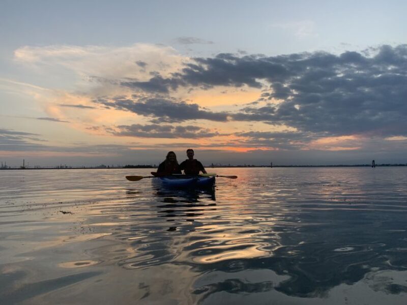 Venice: Sunset Kayak Tour in the Canals - What to Expect on the Tour