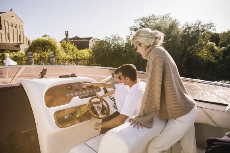 Venice: Sunset Yacht Experience - FAQs