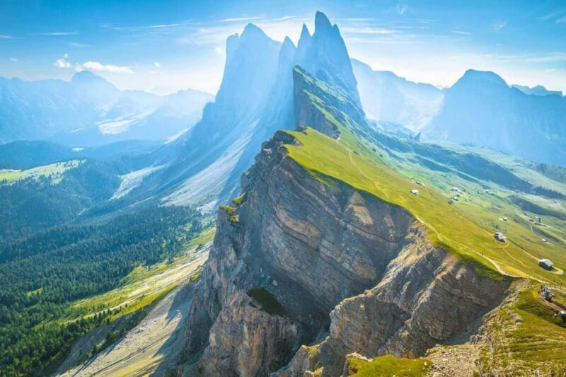 VENICE : The Best Peaks of the Dolomites : The 5 towers - An introduction to the Dolomites peaks