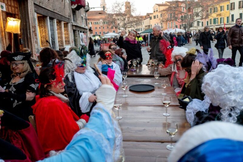 Venice: Venetian Style Carnival Pub Crawl - FAQ