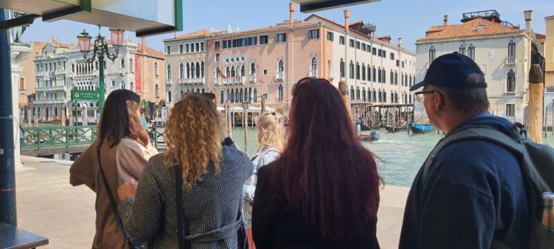 Venice: Walking Guided Tour of the City Must-See Sites - Key Points