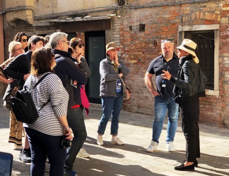 Venice Walking Tour and Gondola Ride Combo - FAQs