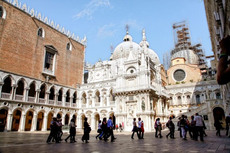 Venice: Walking tour, Doge Palace, & St. Mark's Basilica - Key Points