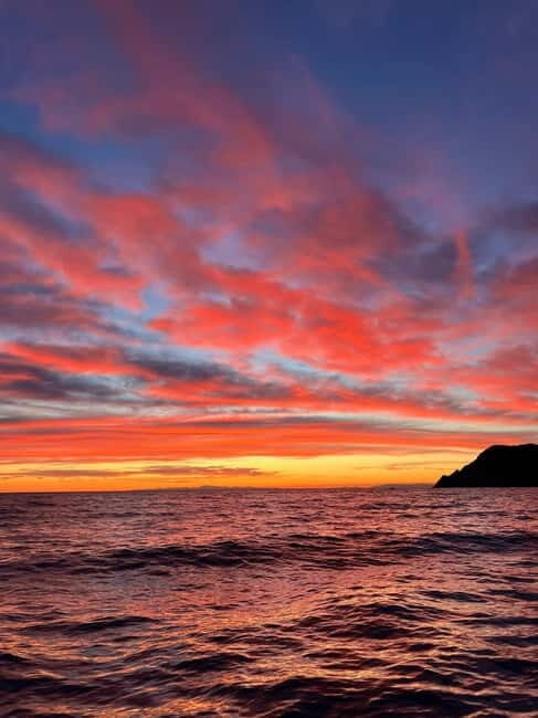 Vernazza: Cinque Terre sunset private boat tour w/ aperitivo - The Value and Practical Considerations