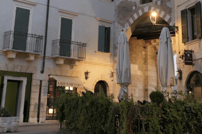 Verona Awakens: Early Morning Walking Tour - Practical Considerations